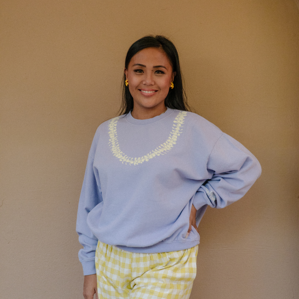 Lei Pua Kenikeni Women's Sweatshirt