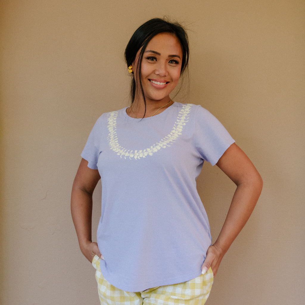 Lei Pua Kenikeni Women's Tee